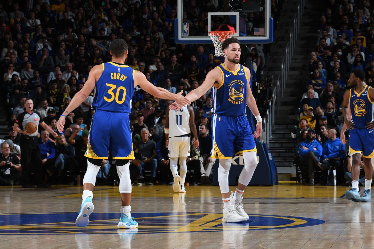 "Splash Bros 4 life": Steph Curry honors Klay Thompson with 30...